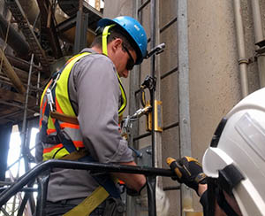Acculift | acculift Fall Arrest PPE lifting overhead – jib crane ...
