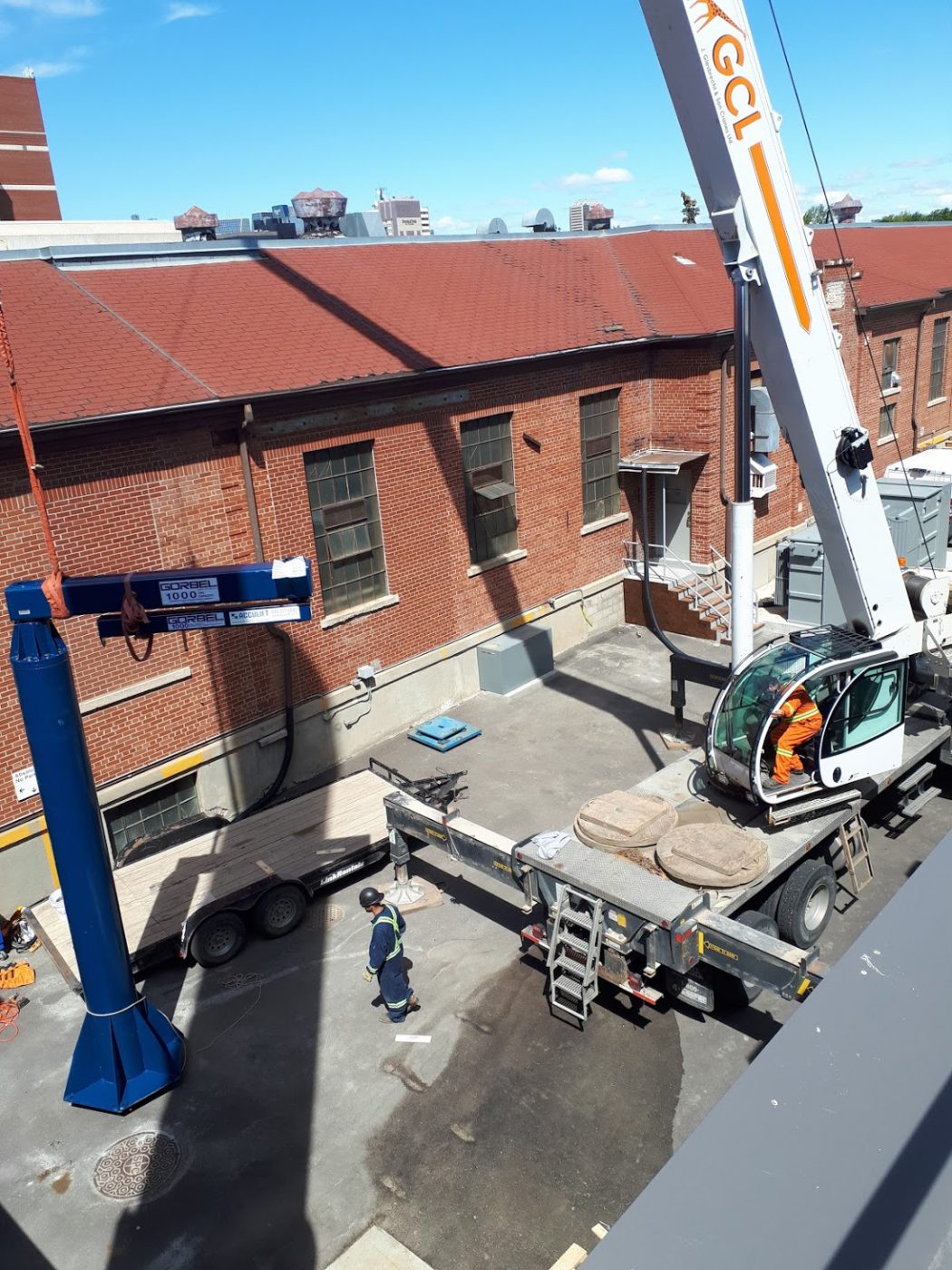 Acculift | Articulating Jib Crane Install at Regina Hospital Avoids ...